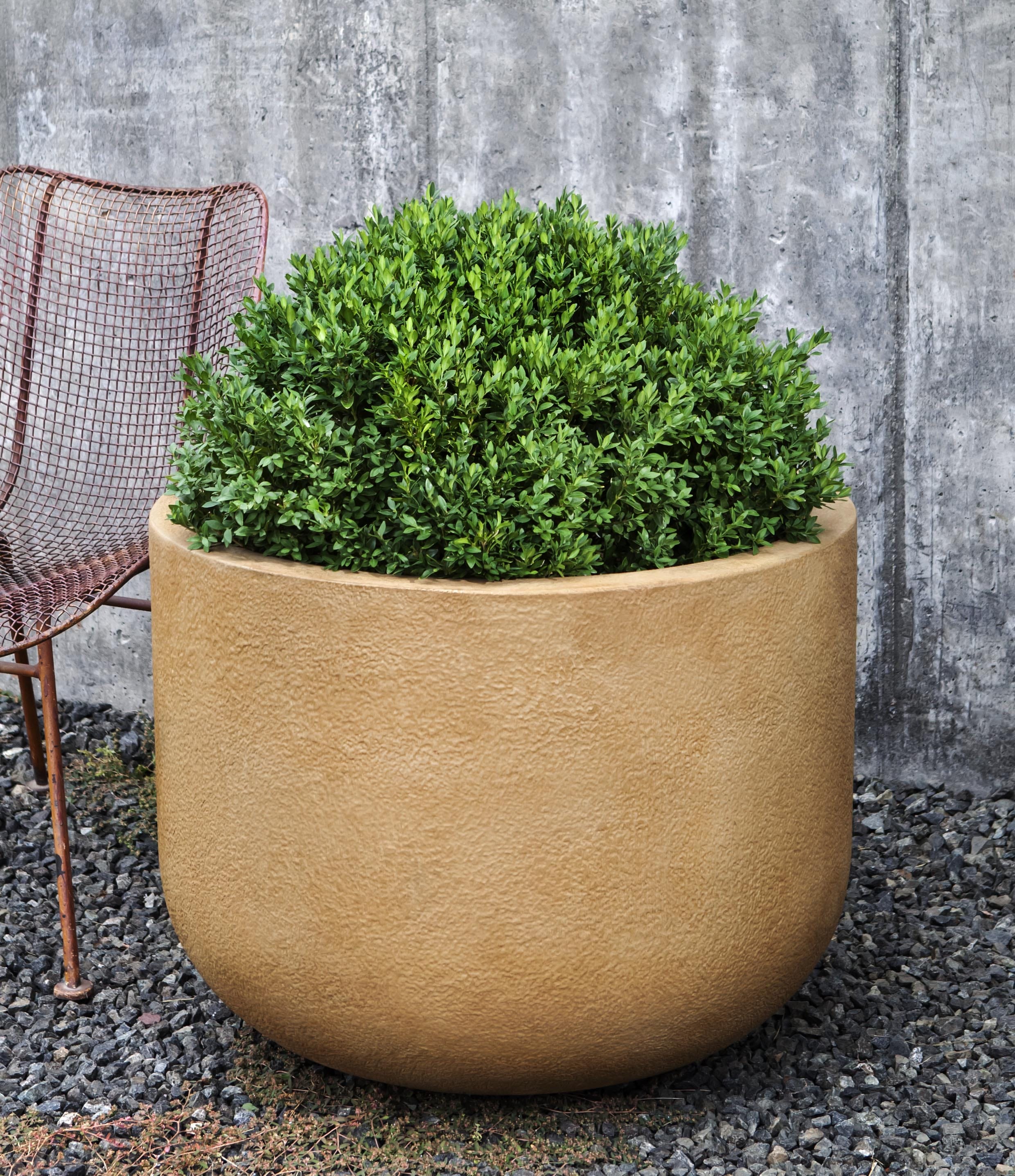 Lightweight Planters | Outdoor Planters